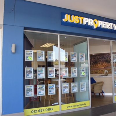 Blu Valley Mall – Shopping Mall in The Reeds, Centurion